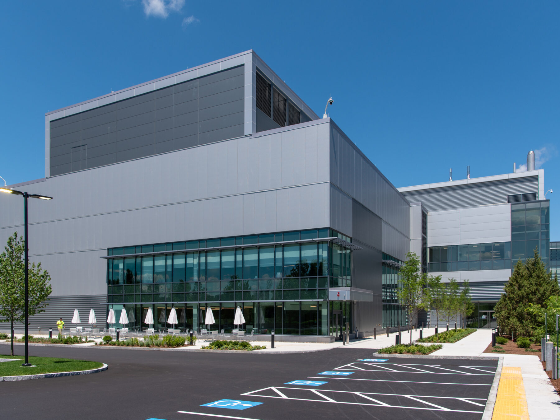 Takeda - cGMP Cell Therapy Manufacturing - Commodore Builders