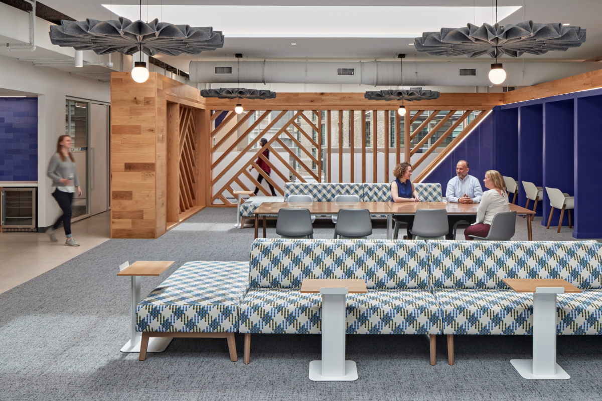 Verisk-Air Worldwide - Commodore Builders